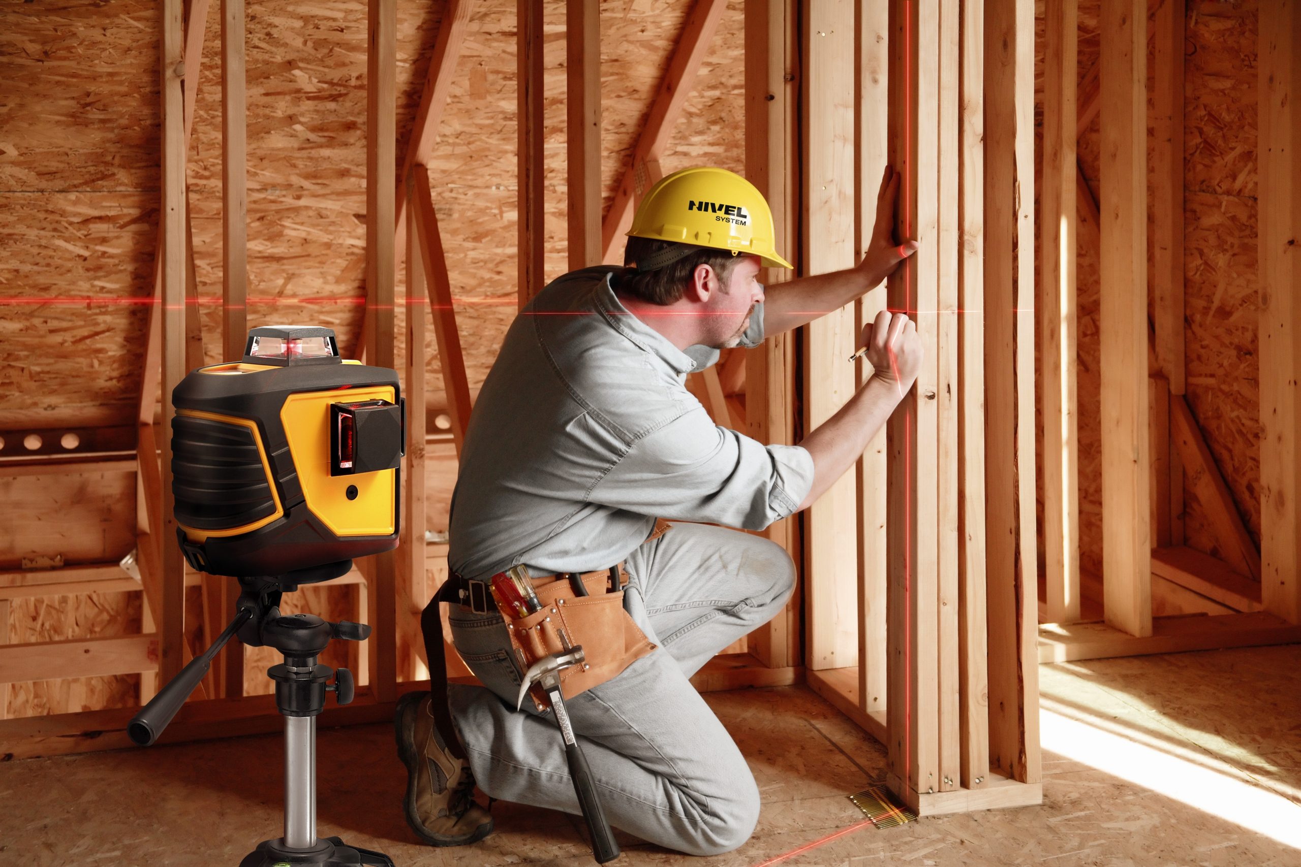 Jak działa laser krzyżowy? - Artadom.pl - Dom i ogród